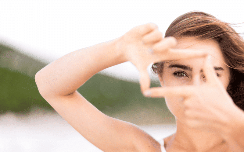 8 Causes of Eye Floaters: Understanding and Managing This Common Eye ...