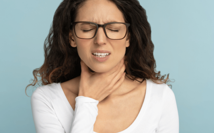 10 Alarming Symptoms of Lung Cancer in Women You Shouldn't Ignore ...