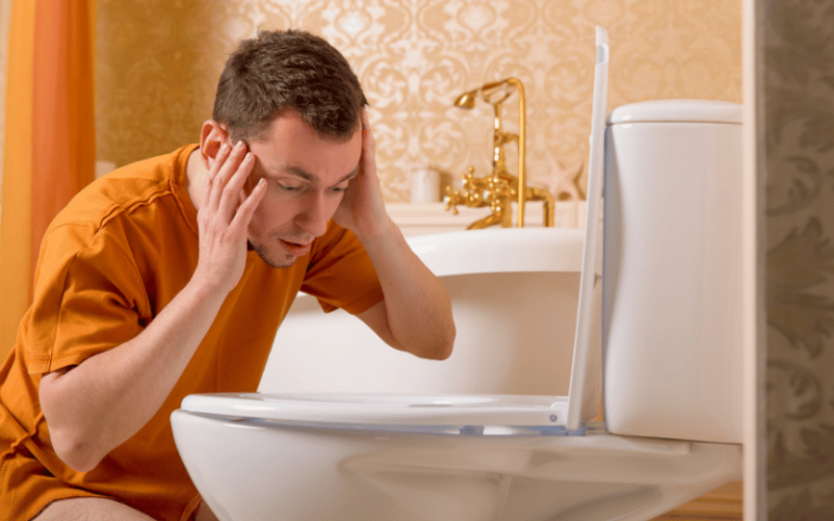 10 Signs of Blood in Stool (Hematochezia): What You Need to Know - Page ...